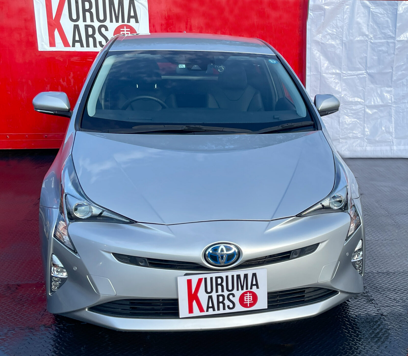 TOYOTA PRIUS HYBRID – 2018 – ONLY 38,000KM! – www.kurumakars.com