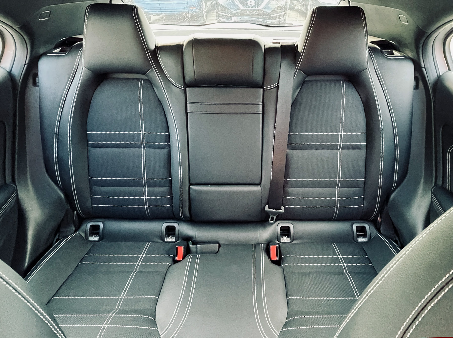 MERCEDES-BENZ A180 – 2014 – ONLY 43,000KM – www.kurumakars.com