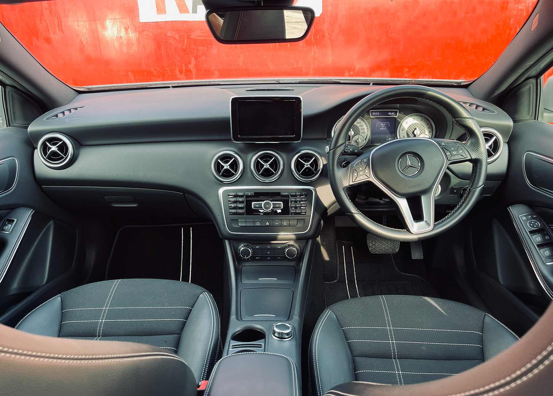 MERCEDES-BENZ A180 – 2014 – ONLY 43,000KM – www.kurumakars.com