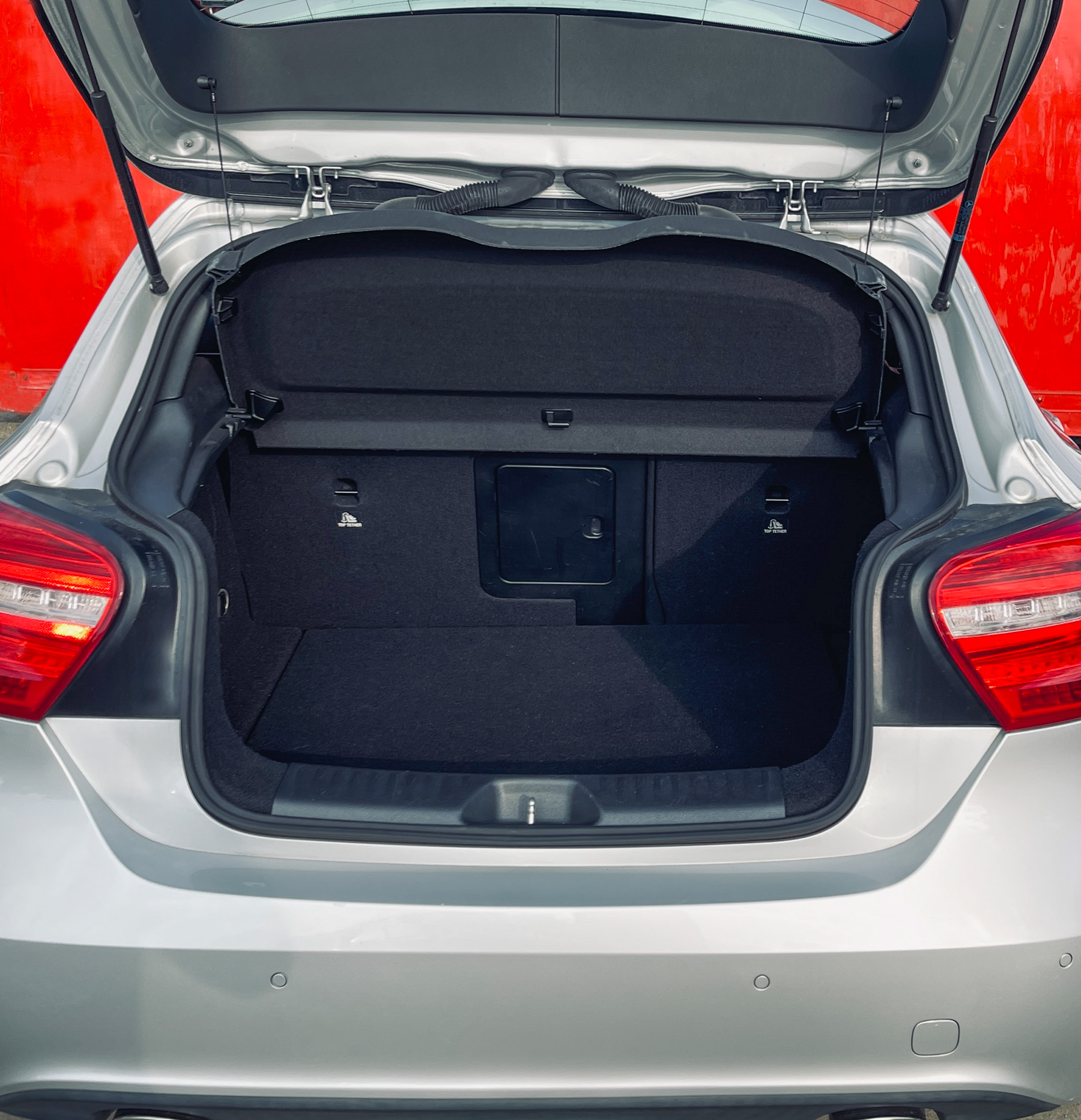 MERCEDES-BENZ A180 – 2014 – ONLY 43,000KM – www.kurumakars.com