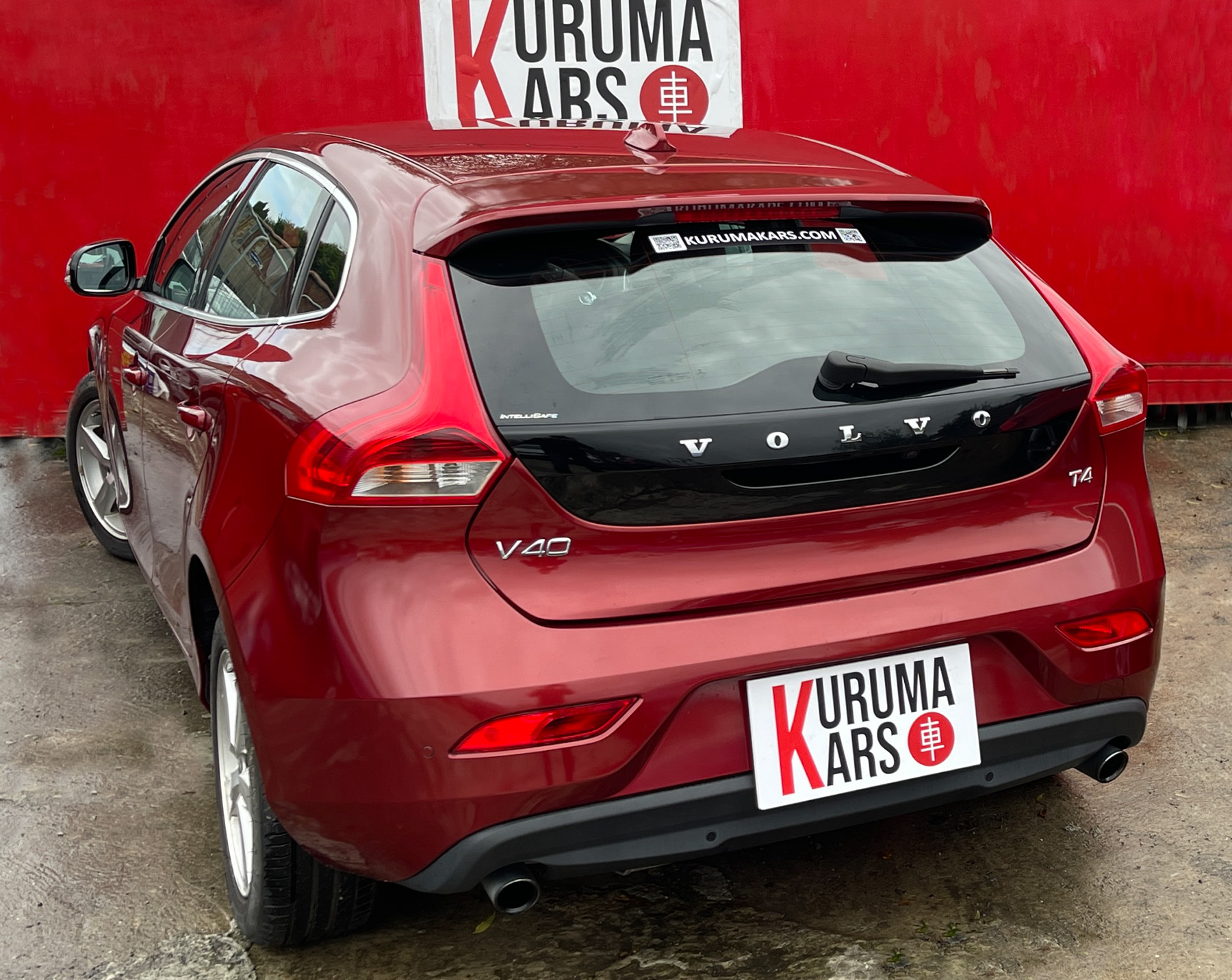 VOLVO V40 T4 – 2015 – ONLY 48,000KM – www.kurumakars.com